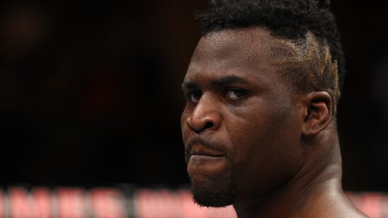 Ngannou s'offre un K.-O. pour son retour en AMM